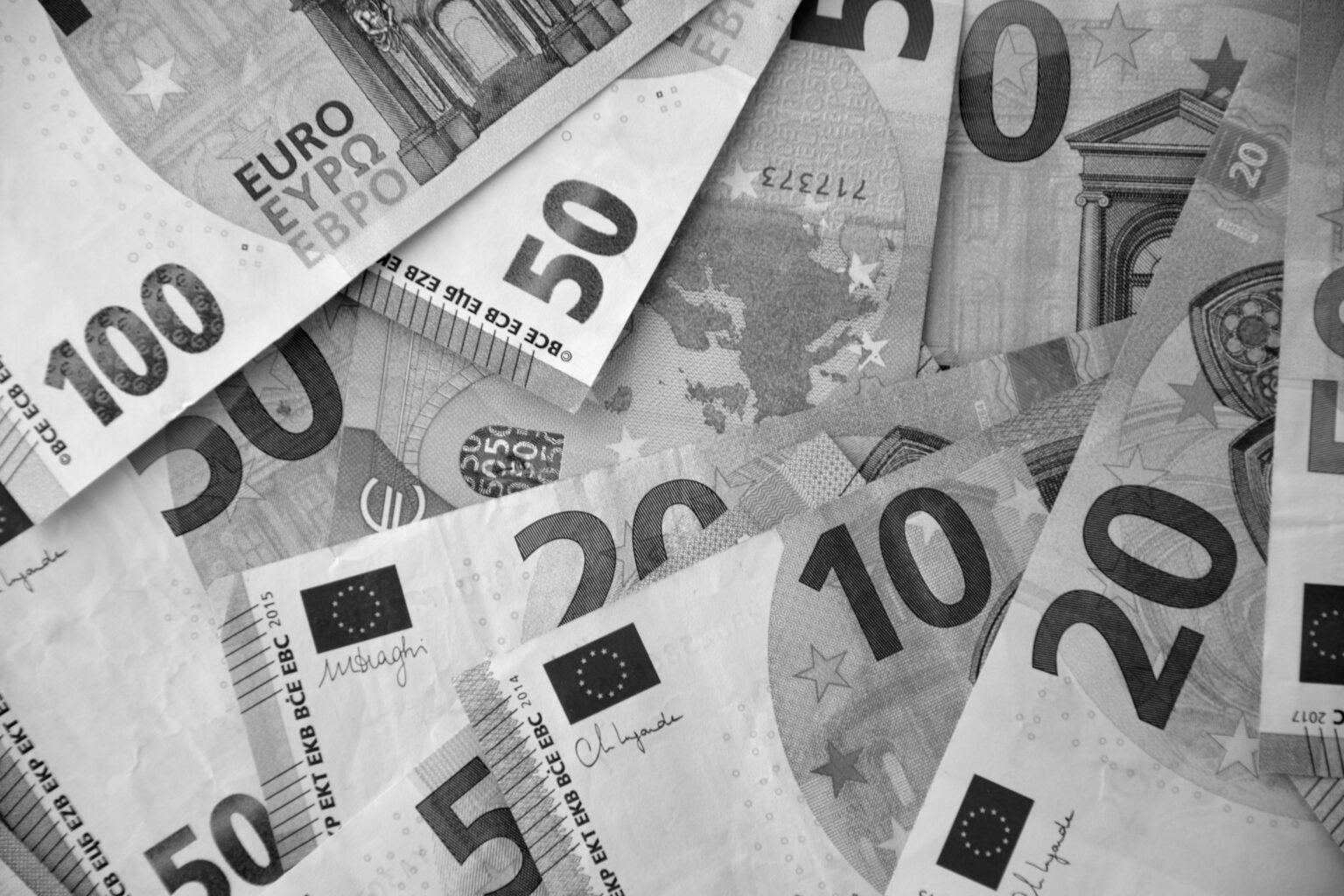 Indicateur MACD : Fonctionnement et Stratégie de Trading Indicateur MACD : Fonctionnement et Stratégie de Trading